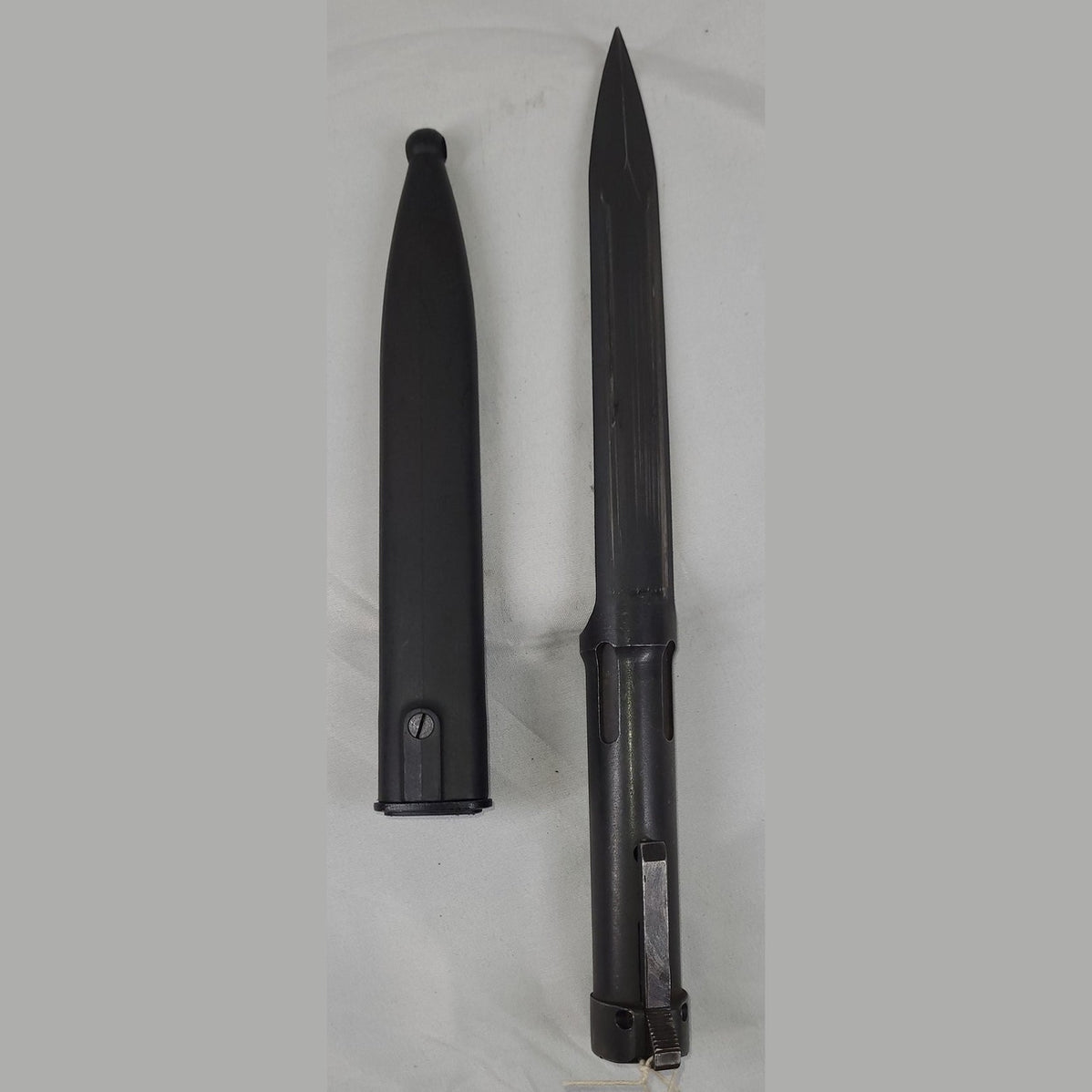 SA FN/R1 Bayonet 2nd Type with Military Markings– Lets Talk Militaria UK